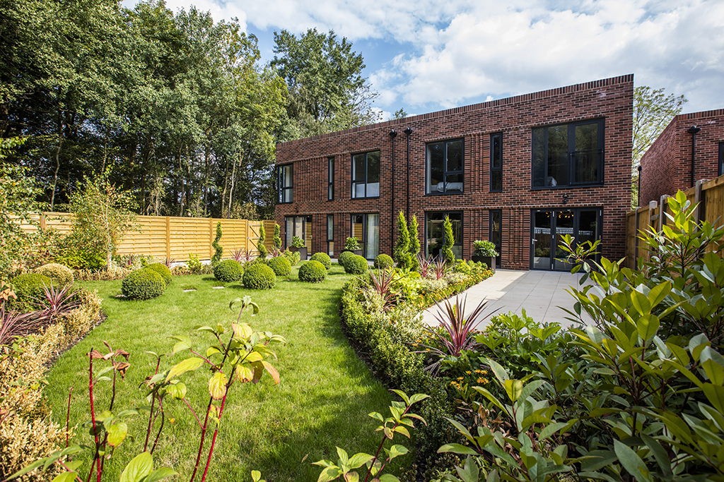 Home Quality Mark - Glass Times