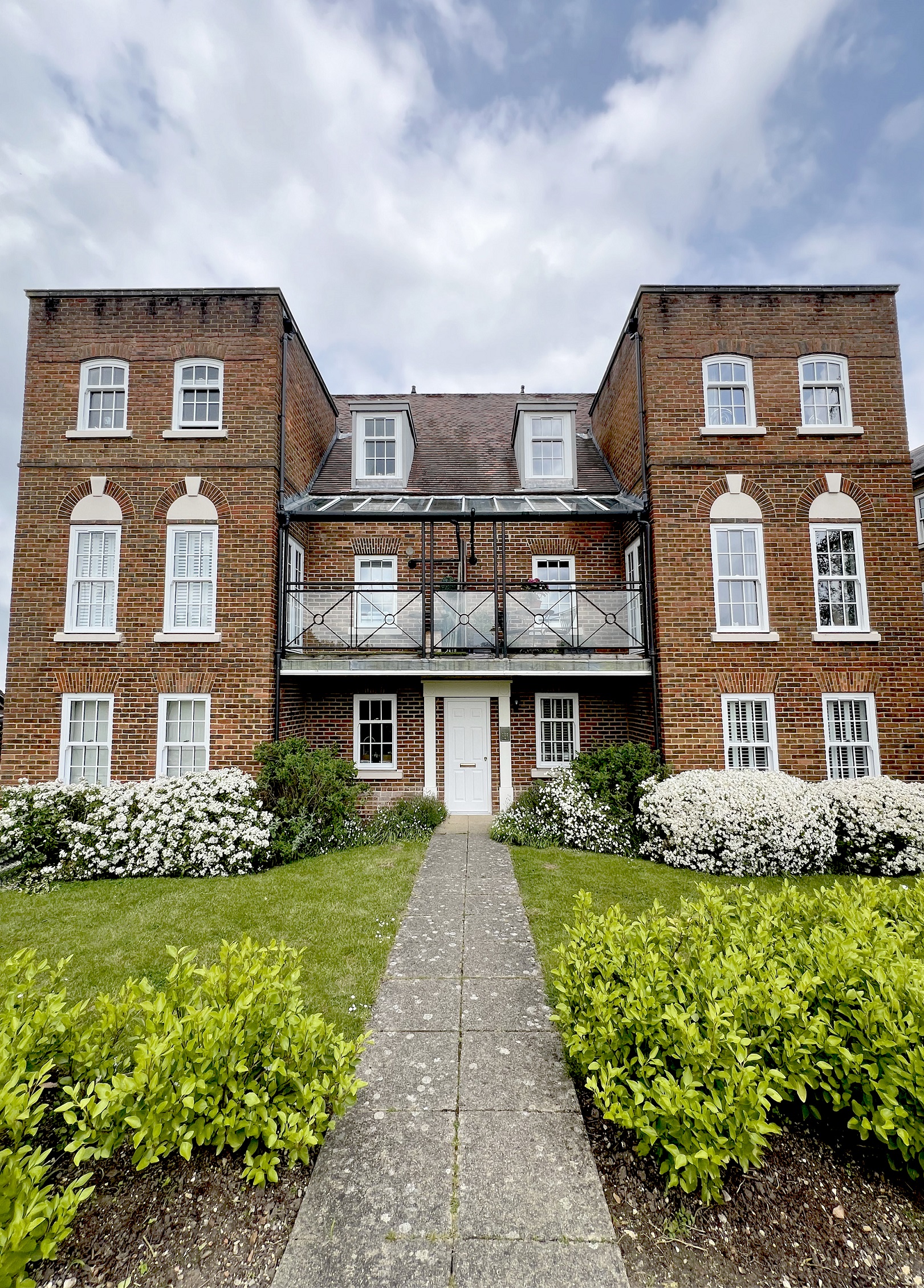 Epwin windows transform high-end development - Glass Times