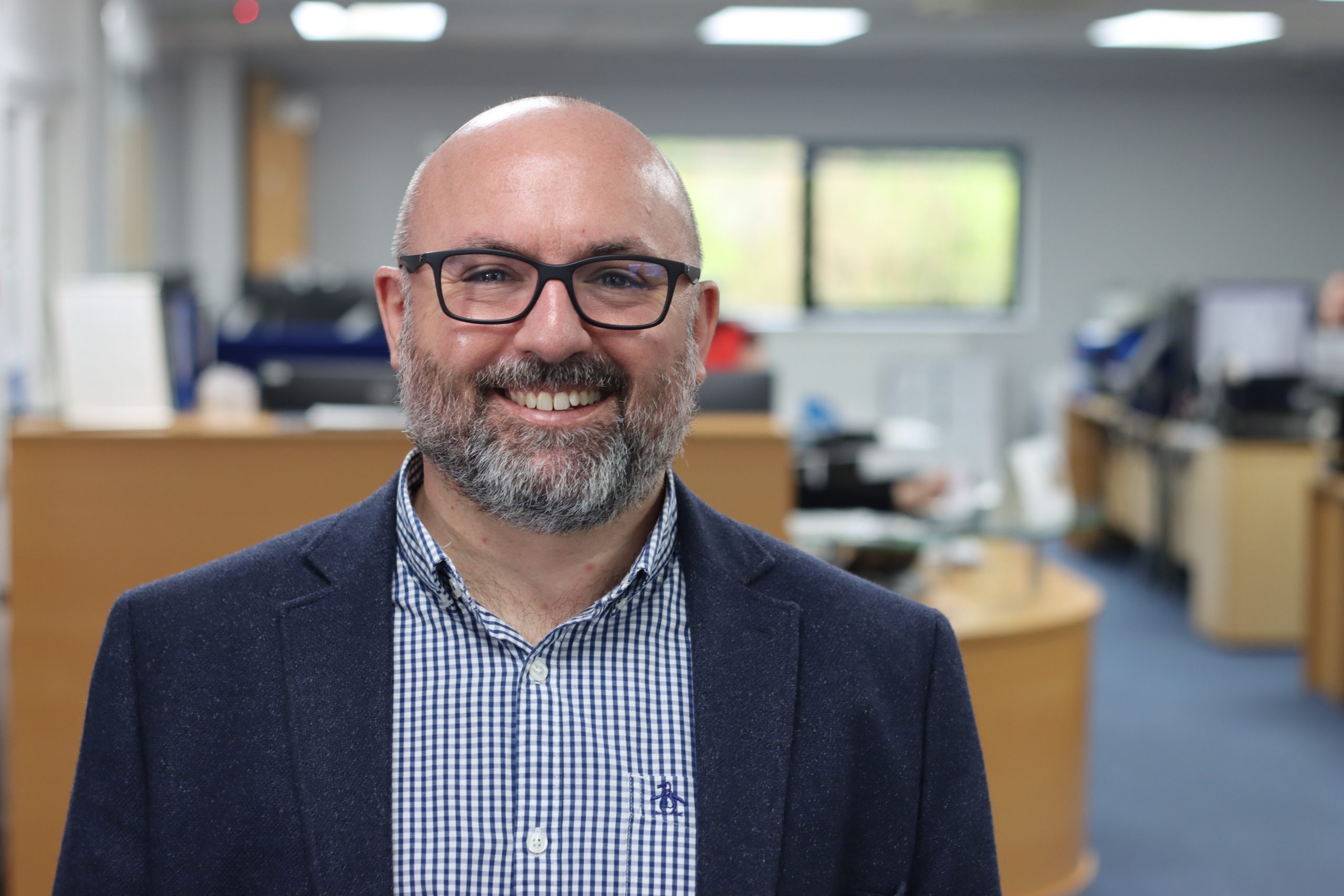 Universal Trade Frames unveils new logo - Glass Times